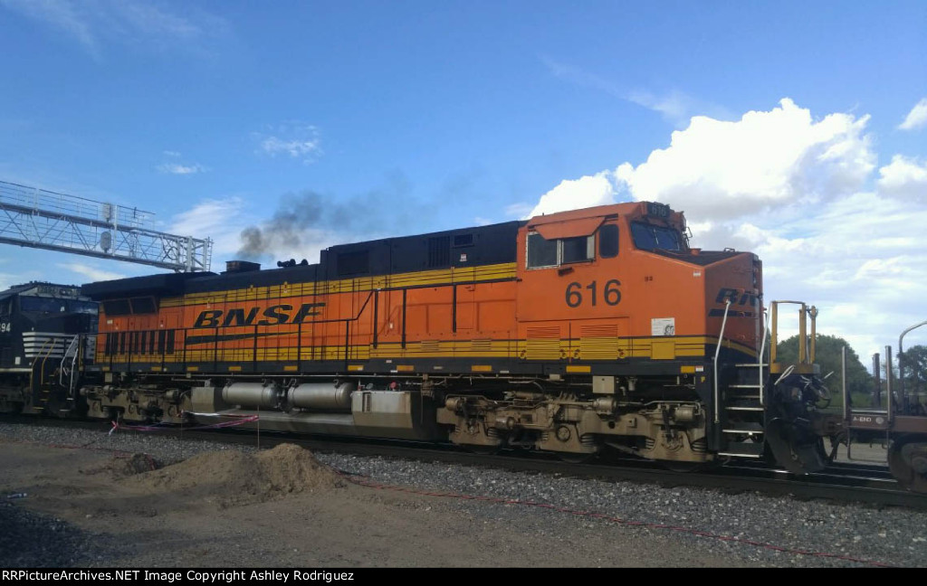 BNSF 616